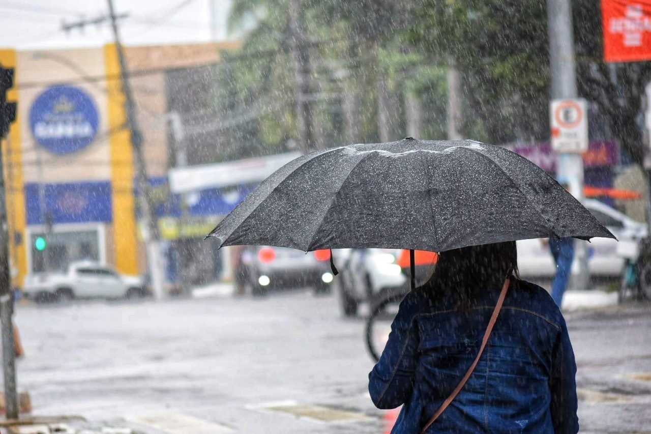 ES tem 52 cidades com alerta de perigo para chuva no fim de semana ...