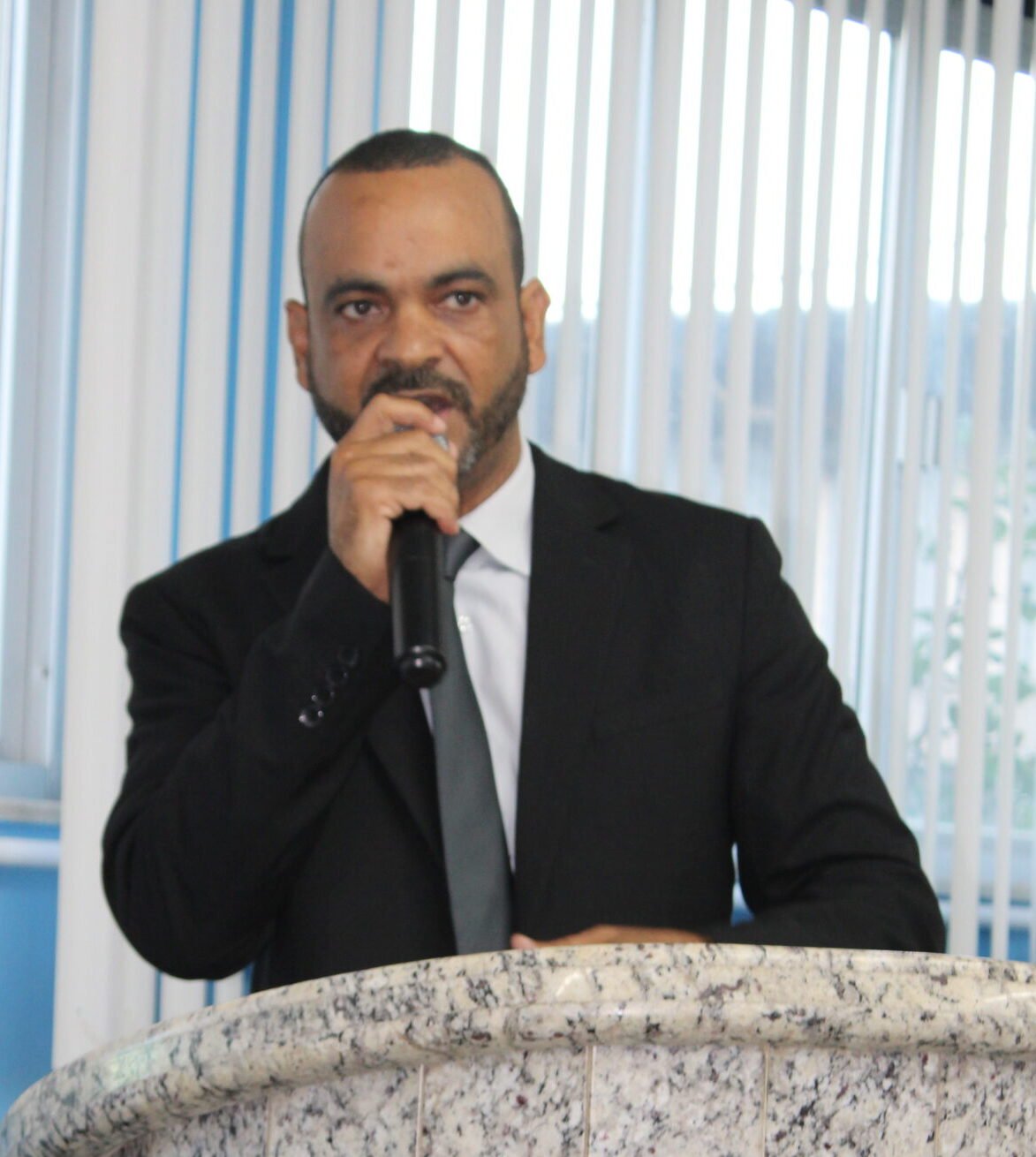 Vereador Saulo Ribeiro visita Pestalozzi de Águia Branca - SiteBarra