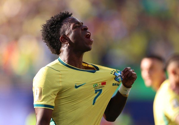 Gol de Vini Jr. e defesas de Alisson evitam derrota do Brasil para ...